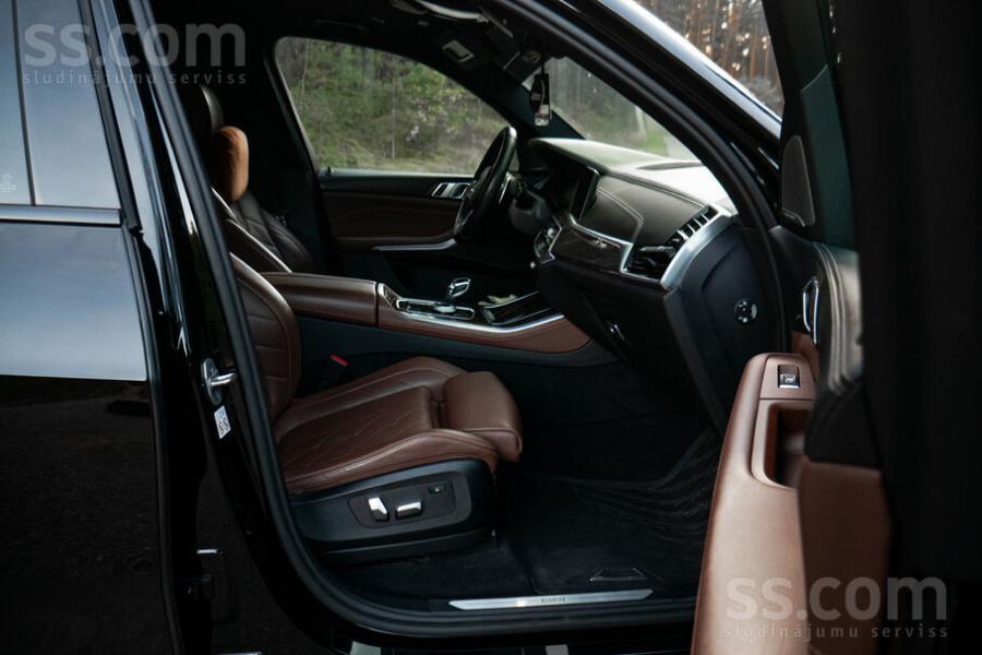Melns BMW X5 2023 Daugavpils, ar dzinēja tilpumu 3.00 L un nobraukumu 89 tūkst. km par 58800 €, foto 13 vietnē AUTOMOTO.COM.LV