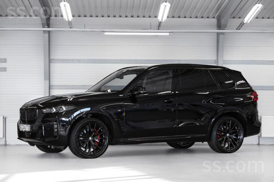 Black BMW X5 2023 in Tukums, with an engine capacity of 3.00 L and mileage of 99 thousand km for 69990 €, photo 7 on AUTOMOTO.COM.LV