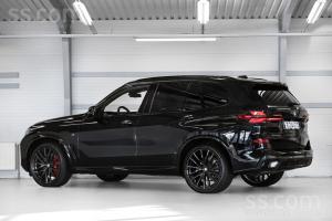 Black BMW X5 2023 in Tukums, with an engine capacity of 3.00 L and mileage of 99 thousand km for 69990 €, photo 9 on AUTOMOTO.COM.LV
