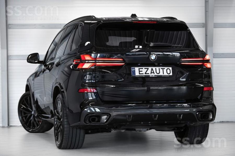 Black BMW X5 2023 in Tukums, with an engine capacity of 3.00 L and mileage of 99 thousand km for 69990 €, photo 10 on AUTOMOTO.COM.LV