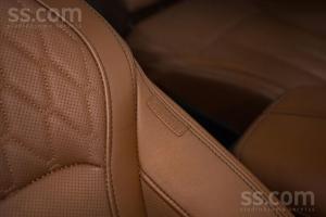 Black BMW X5 2023 in Tukums, with an engine capacity of 3.00 L and mileage of 99 thousand km for 69990 €, photo 15 on AUTOMOTO.COM.LV