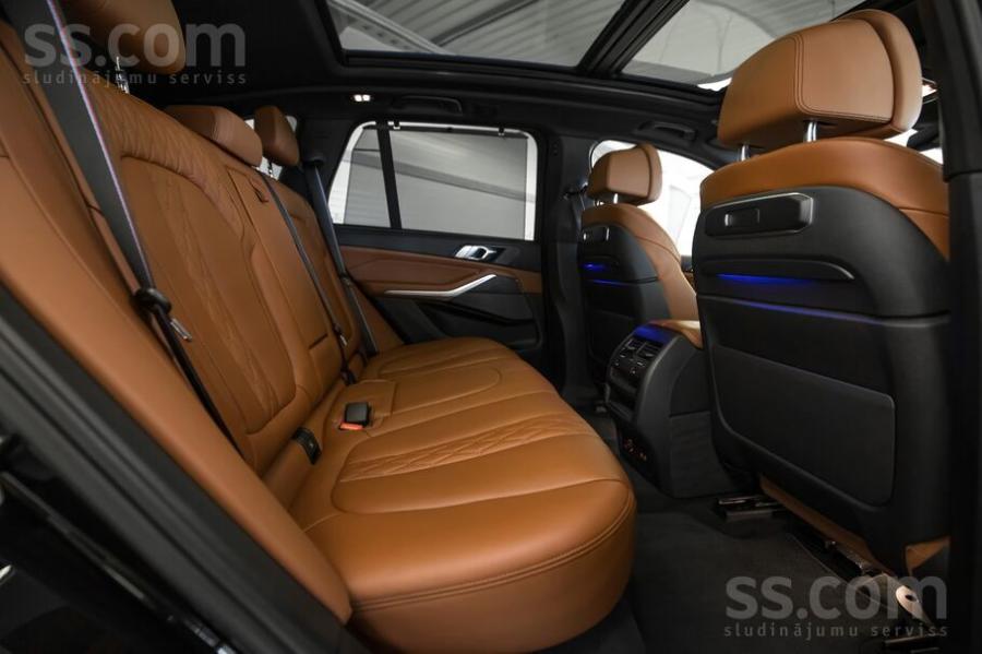Black BMW X5 2023 in Tukums, with an engine capacity of 3.00 L and mileage of 99 thousand km for 69990 €, photo 17 on AUTOMOTO.COM.LV