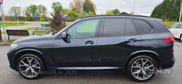 Black BMW X5 2023 in Tallinn, with an engine capacity of 3.00 L and mileage of 63 thousand km for 57900 €, photo 7 on AUTOMOTO.COM.LV