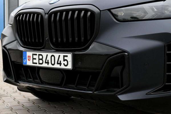 Melns BMW X5 2024 Kretinga, ar dzinēja tilpumu 3.00 L un nobraukumu 76 tūkst. km par 74999 €, foto 7 vietnē AUTOMOTO.COM.LV