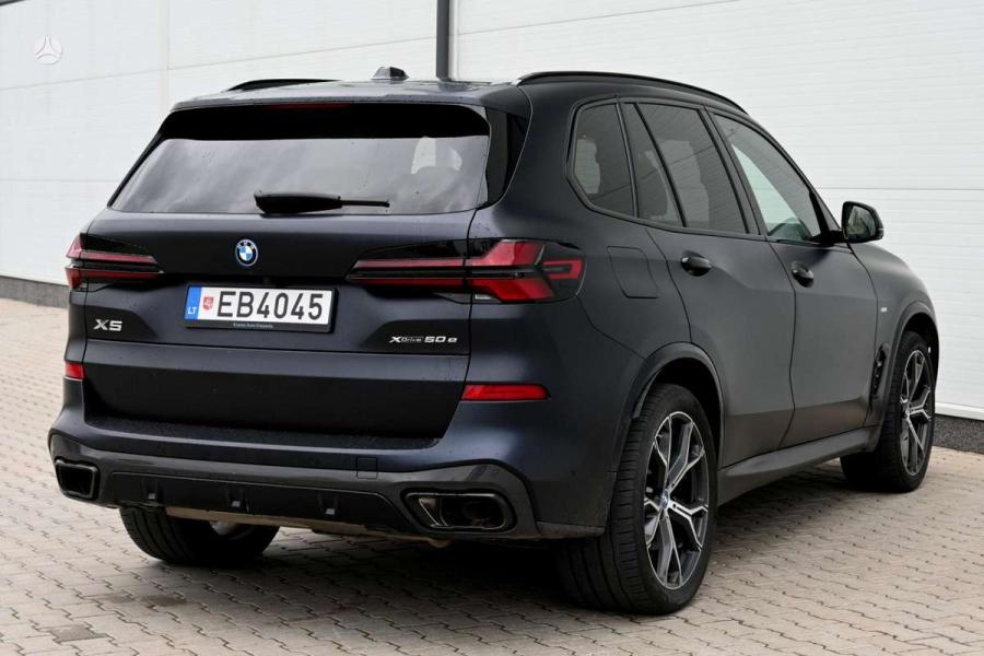 Melns BMW X5 2024 Kretinga, ar dzinēja tilpumu 3.00 L un nobraukumu 76 tūkst. km par 74999 €, foto 10 vietnē AUTOMOTO.COM.LV