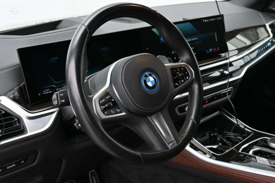 Melns BMW X5 2024 Kretinga, ar dzinēja tilpumu 3.00 L un nobraukumu 76 tūkst. km par 74999 €, foto 24 vietnē AUTOMOTO.COM.LV
