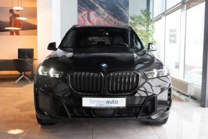 Melns BMW X5 2024 Kauņa, ar dzinēja tilpumu 3.00 L un nobraukumu 18 tūkst. km par 76338 €, foto 2 vietnē AUTOMOTO.COM.LV