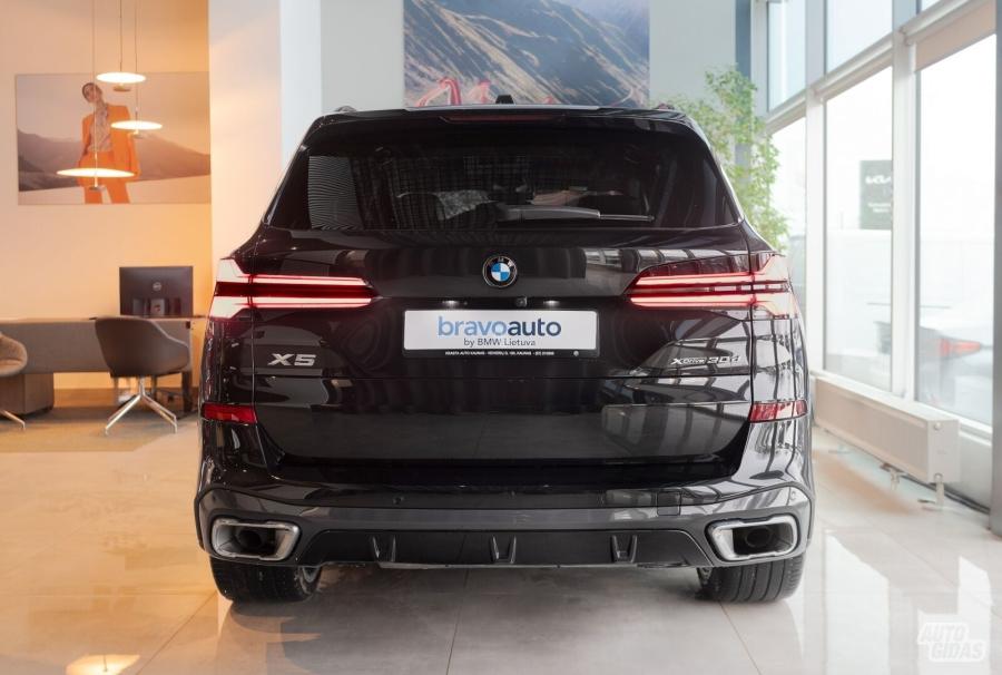Melns BMW X5 2024 Kauņa, ar dzinēja tilpumu 3.00 L un nobraukumu 18 tūkst. km par 76338 €, foto 5 vietnē AUTOMOTO.COM.LV