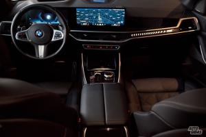 Melns BMW X5 2024 Kauņa, ar dzinēja tilpumu 3.00 L un nobraukumu 18 tūkst. km par 76338 €, foto 19 vietnē AUTOMOTO.COM.LV
