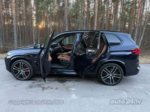 Melns BMW X5 2024 Tallina, ar dzinēja tilpumu 3.00 L un nobraukumu 44 tūkst. km par 83000 €, foto 8 vietnē AUTOMOTO.COM.LV