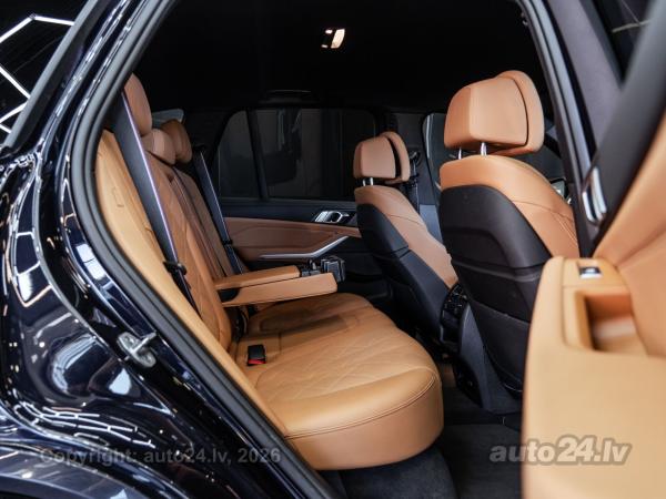 Melns BMW X5 2024 Tallina, ar dzinēja tilpumu 3.00 L un nobraukumu 45 tūkst. km par 85900 €, foto 9 vietnē AUTOMOTO.COM.LV