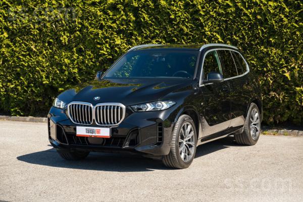 Melns BMW X5 2024 Rīga, ar dzinēja tilpumu 3.00 L un nobraukumu 50 tūkst. km par 67500 €, foto 1 vietnē AUTOMOTO.COM.LV