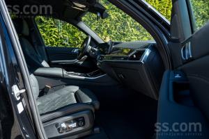 Black BMW X5 2024 in Riga, with an engine capacity of 3.00 L and mileage of 50 thousand km for 67500 €, photo 15 on AUTOMOTO.COM.LV
