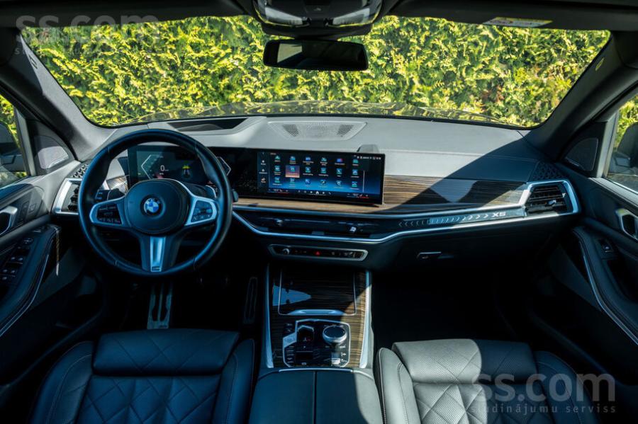 Black BMW X5 2024 in Riga, with an engine capacity of 3.00 L and mileage of 50 thousand km for 67500 €, photo 18 on AUTOMOTO.COM.LV