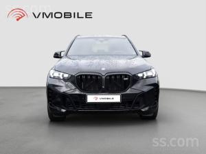 Black BMW X5 2024 in Riga, with an engine capacity of 4.40 L and mileage of 14 thousand km for 85990 €, photo 4 on AUTOMOTO.COM.LV