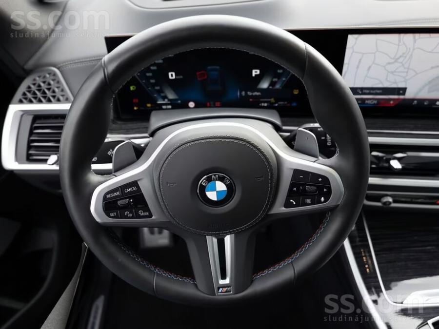 Black BMW X5 2024 in Riga, with an engine capacity of 4.40 L and mileage of 14 thousand km for 85990 €, photo 8 on AUTOMOTO.COM.LV