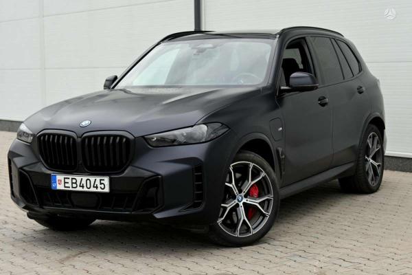 Melns BMW X5 2024 Kretinga, ar dzinēja tilpumu 3.00 L un nobraukumu 76 tūkst. km par 67899 €, foto 3 vietnē AUTOMOTO.COM.LV