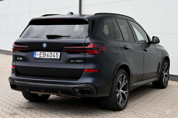 Melns BMW X5 2024 Kretinga, ar dzinēja tilpumu 3.00 L un nobraukumu 76 tūkst. km par 67899 €, foto 10 vietnē AUTOMOTO.COM.LV