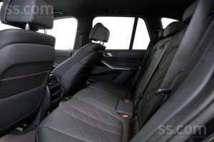 Melns BMW X5 2024 Rīga, ar dzinēja tilpumu 3.00 L un nobraukumu 64 tūkst. km par 69500 €, foto 9 vietnē AUTOMOTO.COM.LV