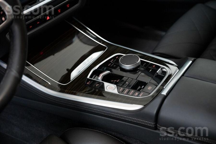 Melns BMW X5 2024 Rīga, ar dzinēja tilpumu 3.00 L un nobraukumu 64 tūkst. km par 69500 €, foto 14 vietnē AUTOMOTO.COM.LV