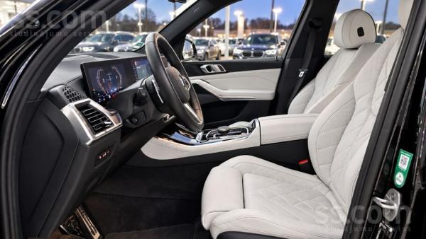 БМВ Х5 2024 в Тукумс на AUTOMOTO.COM.LV Черный БМВ Х5 2024 в Тукумс, объемом двигателя 3.00 л и пробегом 79 тыс. км за 61990 €, фото 5 на AUTOMOTO.COM.LV