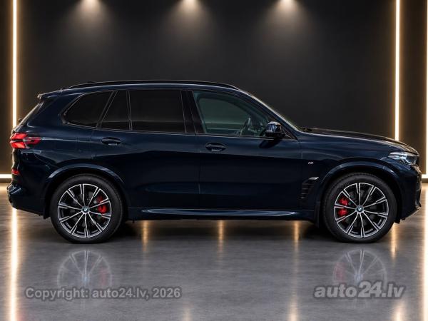 Melns BMW X5 2024 Tallina, ar dzinēja tilpumu 3.00 L un nobraukumu 20 tūkst. km par 75900 €, foto 6 vietnē AUTOMOTO.COM.LV