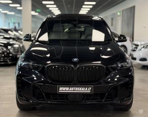 Melns BMW X5 2025 Klaipėda, ar dzinēja tilpumu 2.99 L un nobraukumu 20 tūkst. km par 94950 €, foto 3 vietnē AUTOMOTO.COM.LV