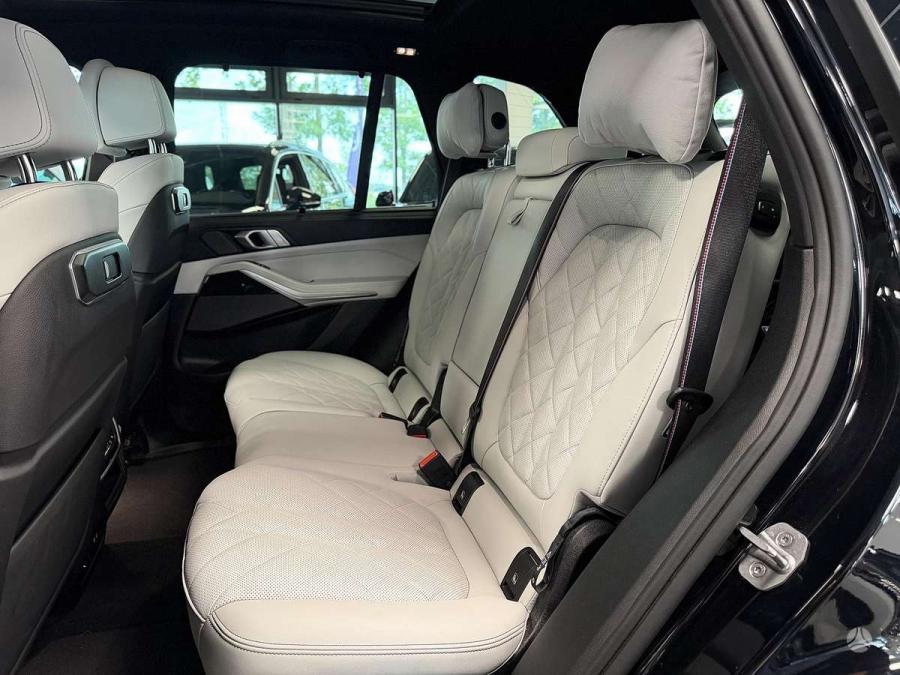 Melns BMW X5 2025 Klaipėda, ar dzinēja tilpumu 2.99 L un nobraukumu 20 tūkst. km par 94950 €, foto 17 vietnē AUTOMOTO.COM.LV