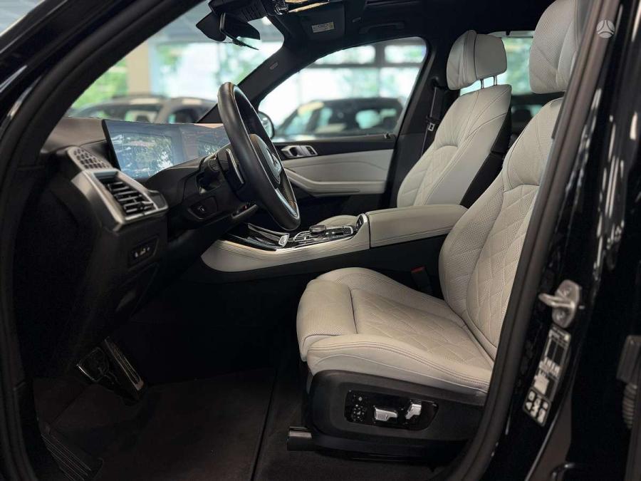 Melns BMW X5 2025 Klaipėda, ar dzinēja tilpumu 2.99 L un nobraukumu 20 tūkst. km par 94950 €, foto 31 vietnē AUTOMOTO.COM.LV