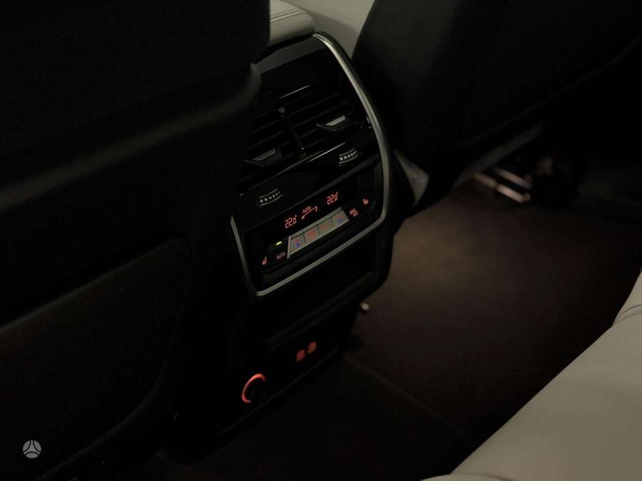 Melns BMW X5 2025 Klaipėda, ar dzinēja tilpumu 2.99 L un nobraukumu 20 tūkst. km par 94950 €, foto 45 vietnē AUTOMOTO.COM.LV