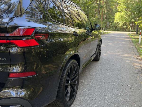 Melns BMW X5 2025 Kauņa, ar dzinēja tilpumu 3.00 L un nobraukumu 21 tūkst. km par 65000 €, foto 8 vietnē AUTOMOTO.COM.LV