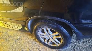 Melns BMW X5 2005 Daugavpils, ar dzinēja tilpumu 3.00 L un nobraukumu 325 tūkst. km par 6500 €, foto 7 vietnē AUTOMOTO.COM.LV