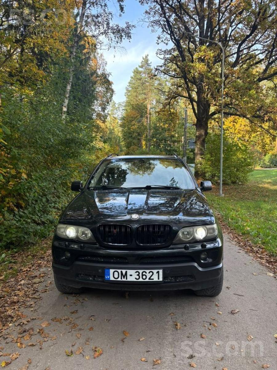 Черный БМВ Х5 2005 в Тукумс, объемом двигателя 3.00 л и пробегом 503 тыс. км за 3500 €, фото 1 на AUTOMOTO.COM.LV