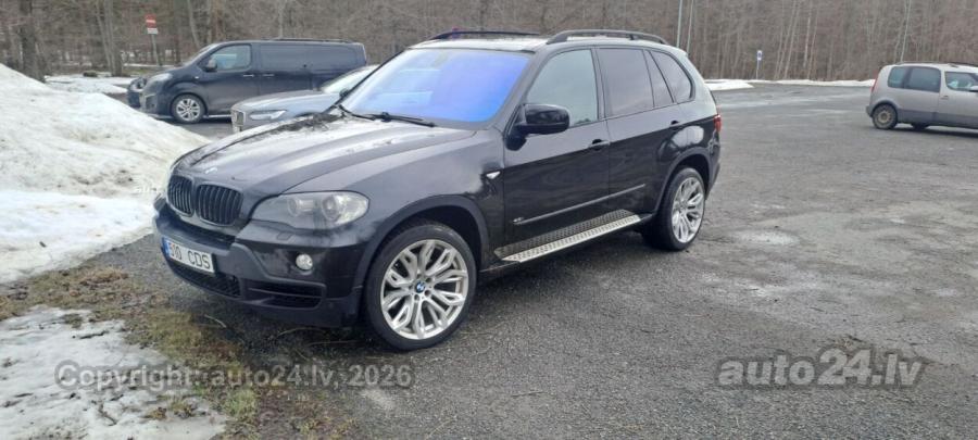 Melns BMW X5 2007 Tallina, ar dzinēja tilpumu 4.80 L un nobraukumu 264 tūkst. km par 11999 €, foto 4 vietnē AUTOMOTO.COM.LV