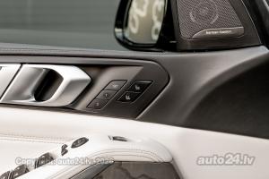 Melns BMW X5 2019 Pērnava, ar dzinēja tilpumu 3.00 L un nobraukumu 228 tūkst. km par 36900 €, foto 19 vietnē AUTOMOTO.COM.LV