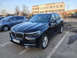 Черный БМВ Х5 2023 в Лимбажи, объемом двигателя 3.00 л и пробегом 110 тыс. км за 44770 €, фото  на AUTOMOTO.COM.LV