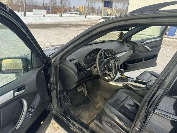 Melns BMW X5 2002 Viļņa, ar dzinēja tilpumu 3.00 L un nobraukumu 400 tūkst. km par 3159 €, foto 9 vietnē AUTOMOTO.COM.LV