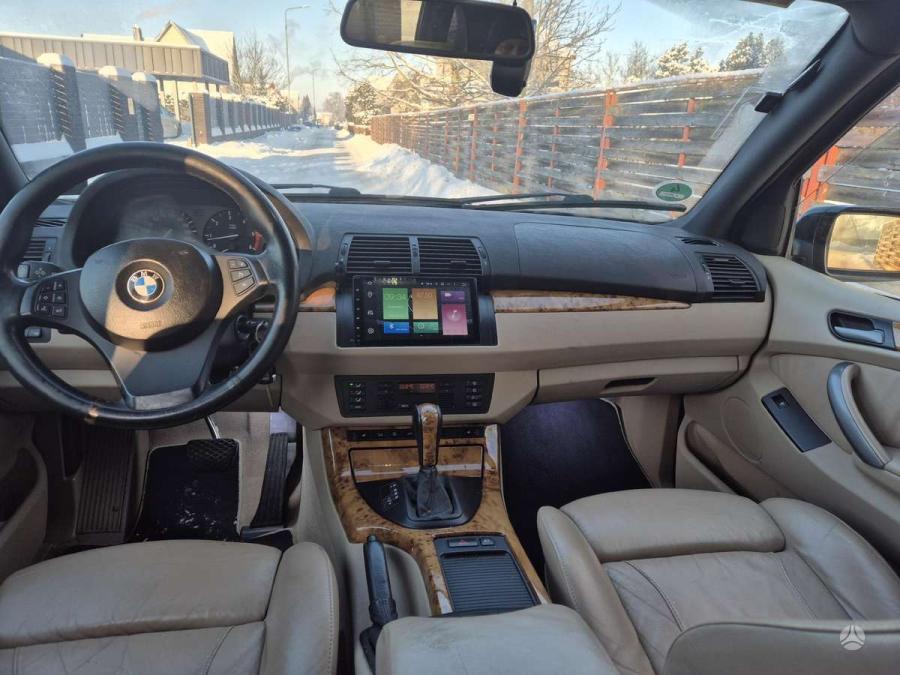 Black BMW X5 2005 in Kaunas, with an engine capacity of 3.00 L and mileage of 299 thousand km for 3999 €, photo 23 on AUTOMOTO.COM.LV
