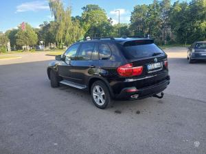 Black BMW X5 2007 in Alytus, with an engine capacity of 4.80 L and mileage of 336 thousand km for 5750 €, photo 4 on AUTOMOTO.COM.LV