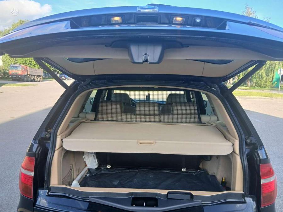 Black BMW X5 2007 in Alytus, with an engine capacity of 4.80 L and mileage of 336 thousand km for 5750 €, photo 10 on AUTOMOTO.COM.LV