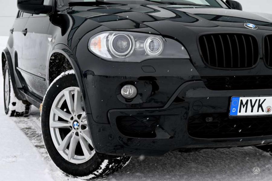 Melns BMW X5 2009 Kretinga, ar dzinēja tilpumu 3.00 L un nobraukumu 311 tūkst. km par 11999 €, foto 6 vietnē AUTOMOTO.COM.LV