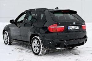 Melns BMW X5 2009 Kretinga, ar dzinēja tilpumu 3.00 L un nobraukumu 311 tūkst. km par 11999 €, foto 9 vietnē AUTOMOTO.COM.LV