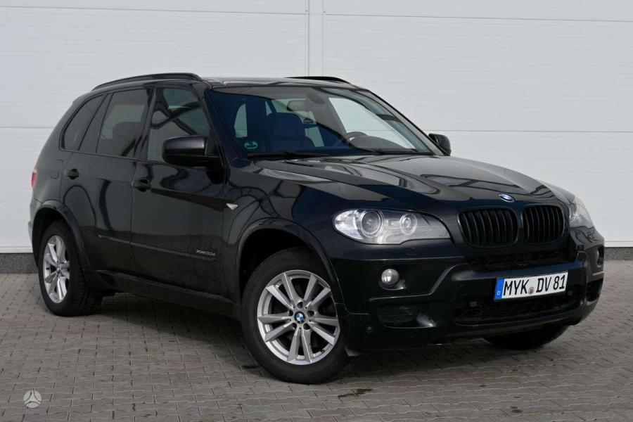 Melns BMW X5 2009 Kretinga, ar dzinēja tilpumu 3.00 L un nobraukumu 311 tūkst. km par 9499 €, foto 1 vietnē AUTOMOTO.COM.LV