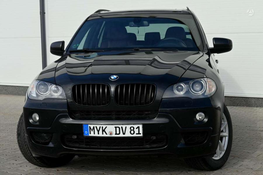 Melns BMW X5 2009 Kretinga, ar dzinēja tilpumu 3.00 L un nobraukumu 311 tūkst. km par 9499 €, foto 3 vietnē AUTOMOTO.COM.LV