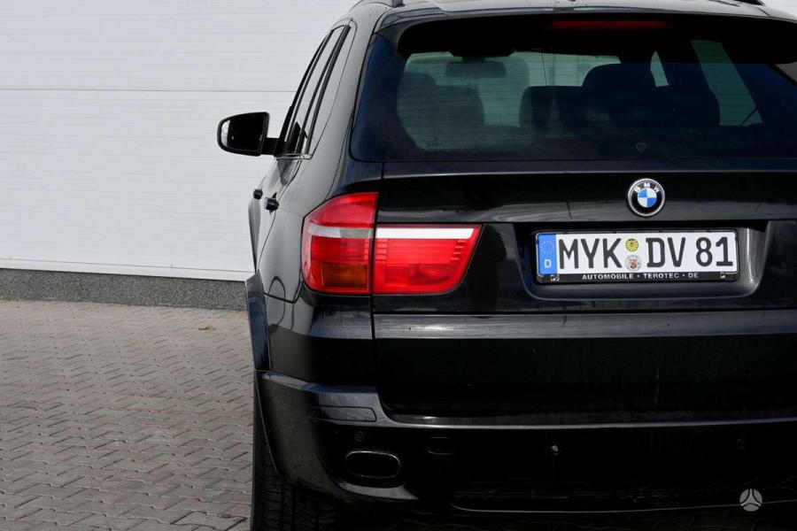 Melns BMW X5 2009 Kretinga, ar dzinēja tilpumu 3.00 L un nobraukumu 311 tūkst. km par 9499 €, foto 11 vietnē AUTOMOTO.COM.LV