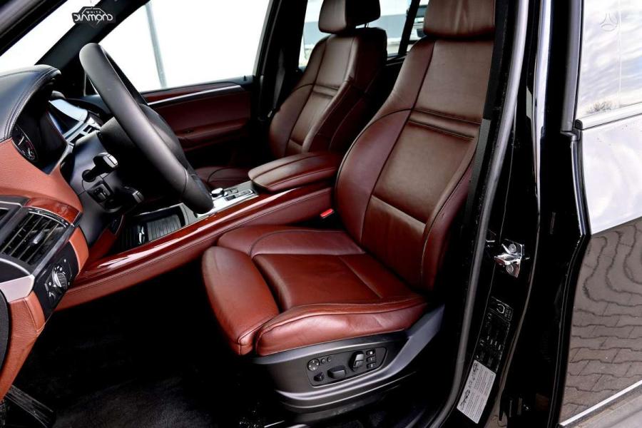 Melns BMW X5 2009 Kretinga, ar dzinēja tilpumu 3.00 L un nobraukumu 311 tūkst. km par 9499 €, foto 20 vietnē AUTOMOTO.COM.LV