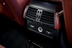 Melns BMW X5 2009 Kretinga, ar dzinēja tilpumu 3.00 L un nobraukumu 311 tūkst. km par 9499 €, foto 29 vietnē AUTOMOTO.COM.LV