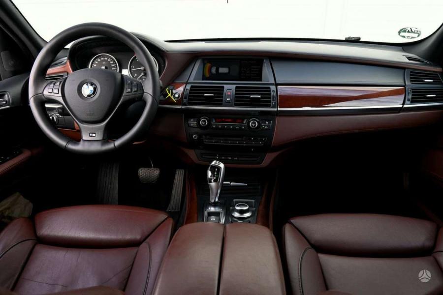 Melns BMW X5 2009 Kretinga, ar dzinēja tilpumu 3.00 L un nobraukumu 311 tūkst. km par 9499 €, foto 30 vietnē AUTOMOTO.COM.LV