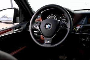 Melns BMW X5 2009 Kretinga, ar dzinēja tilpumu 3.00 L un nobraukumu 311 tūkst. km par 9499 €, foto 31 vietnē AUTOMOTO.COM.LV