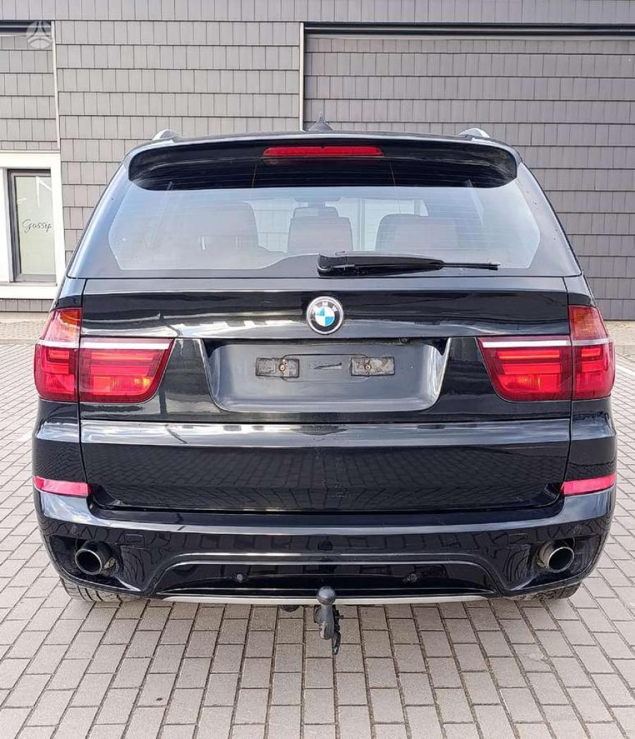 Melns BMW X5 2011 Kauņa, ar dzinēja tilpumu 3.00 L un nobraukumu 260 tūkst. km par 8950 €, foto 5 vietnē AUTOMOTO.COM.LV